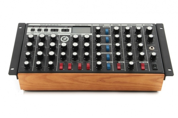 Moog Minimoog Voyager Rack Mount Edition - купить недорого